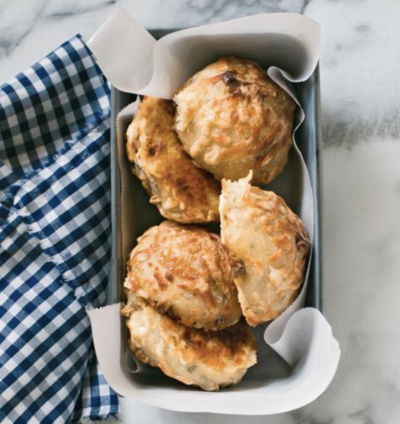Blistered Asiago Rolls With Sweet Apples And Rosemary – Wendyness